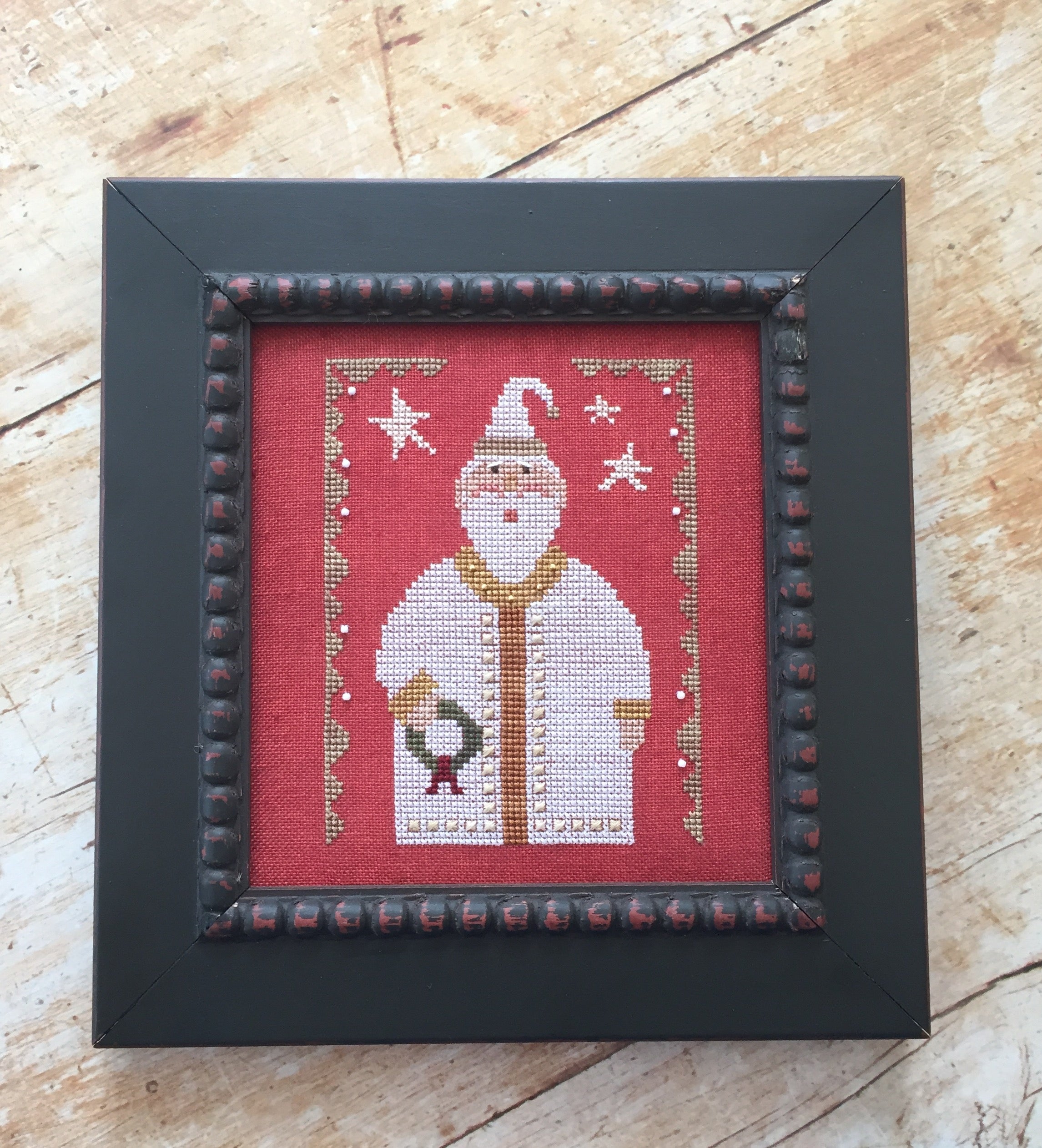 Wee One: Wee Santa 2017 – Heart in Hand Needleart